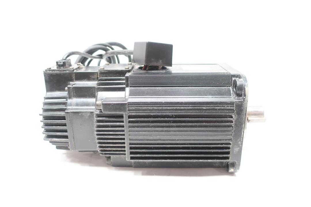 YASKAWA SGMGH-13A2A-YR13 SERVO MOTOR 1300W 1500RPM 8.34NM 200V-AC