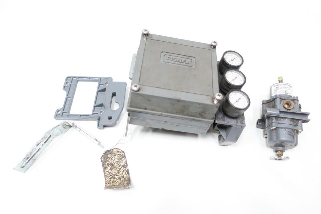FISHER 3582G 67CFR-362 PNEUMATIC VALVE POSITIONER 3-15PSI